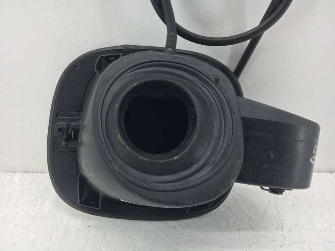 Купить Лючок бензобака VOLVO S60 Y20 2013-2018 31440251, цена 1140 ...