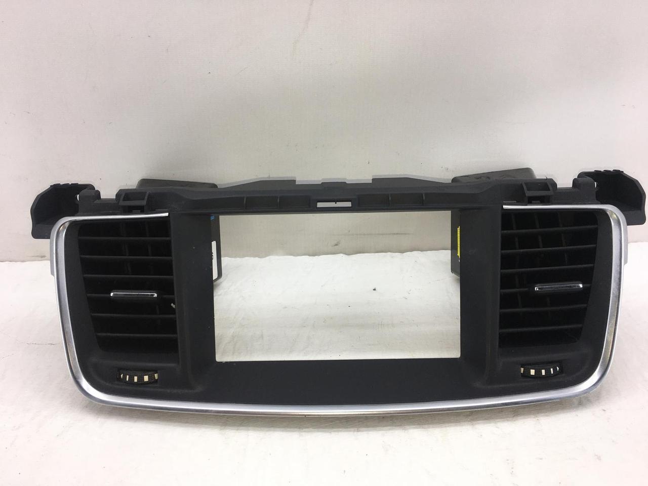 Купить Накладка торпедо PEUGEOT 508 2010-2014 (№9686445277, №9686457877 ...