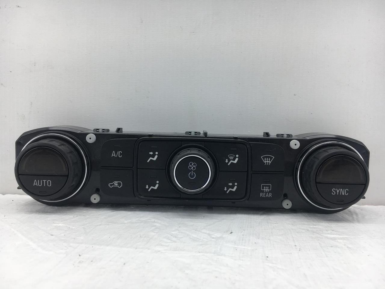 Блок Управления Печкой/климатконтролем GMC ACADIA 2016-2019 84246526 ...