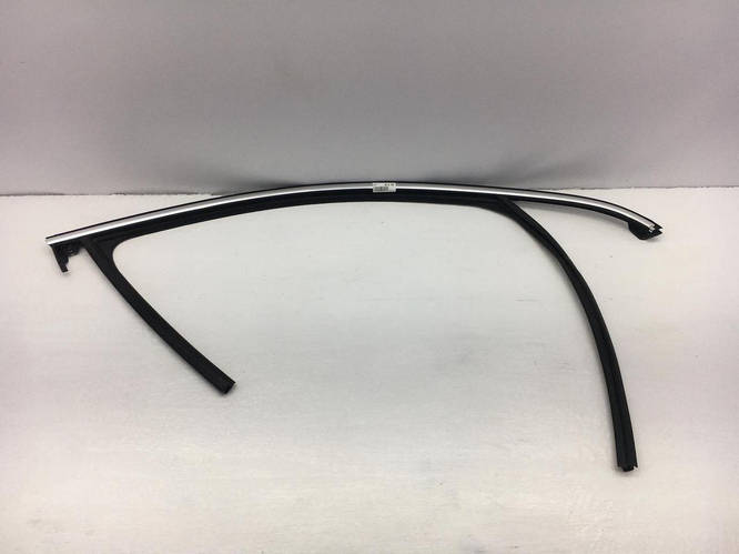 Купить Уплотнитель боковых стекол передний правый GMC ACADIA 2016-2019 ...