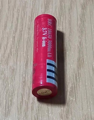 Витринный образец. Аккумулятор UltraFire BRC 3000 мАч 3.7 В 18650 (ID ...