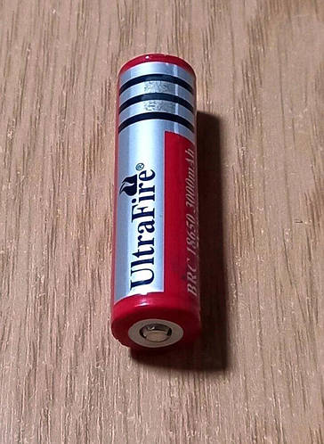 Витринный образец. Аккумулятор UltraFire BRC 3000 мАч 3.7 В 18650 (ID ...