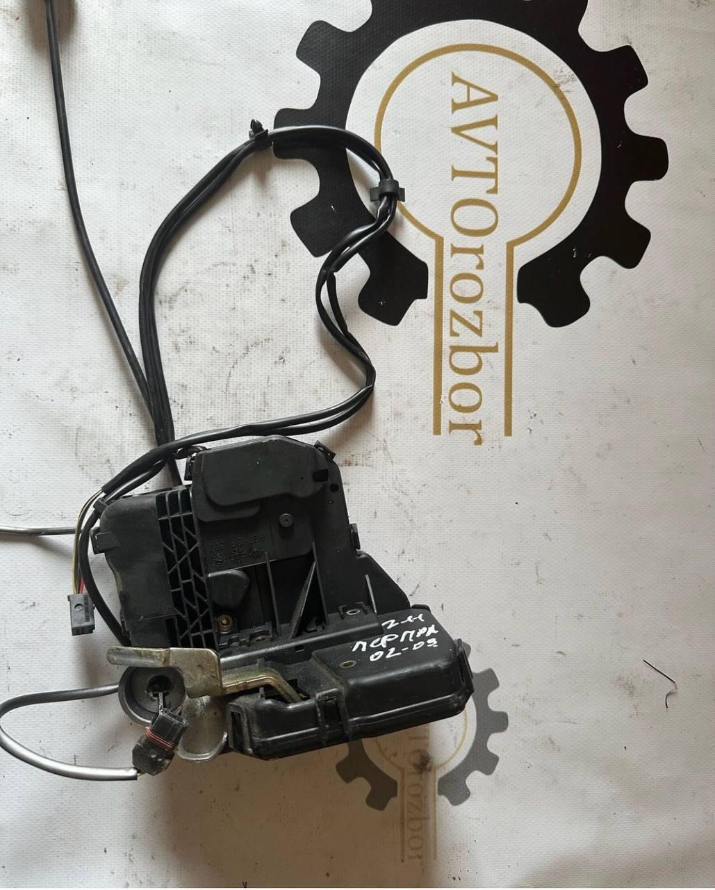 Купити Замок двері передній лівий електро Mercedes E-class (W211) 2002 ...