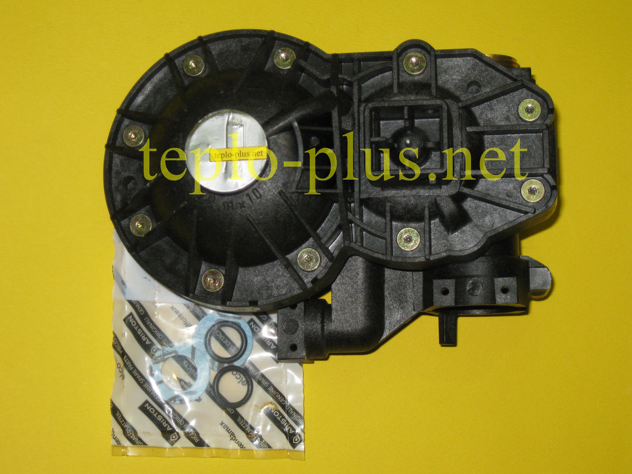 Водяной блок газовой колонки Ariston GIWH, Chaffoteaux