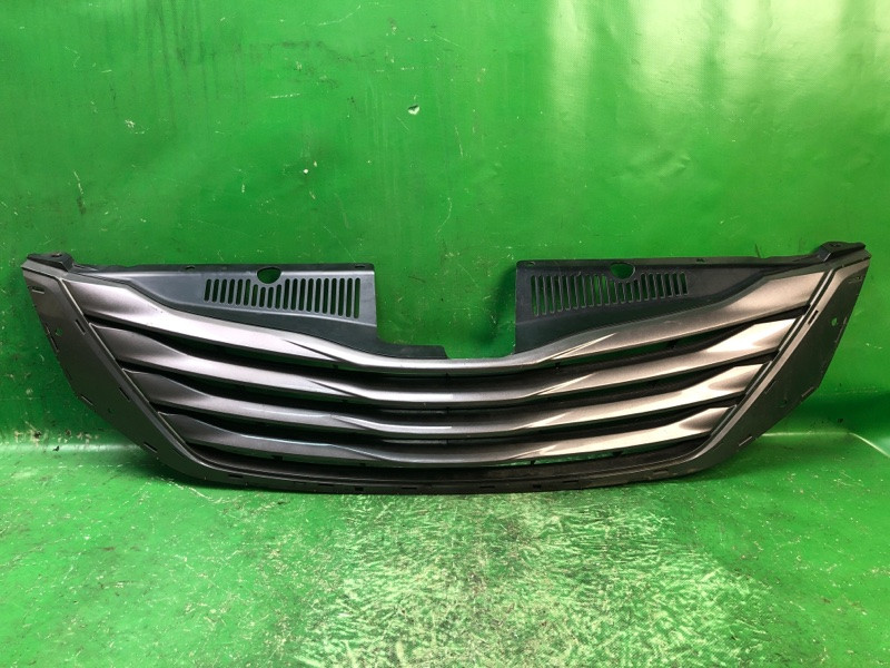 Решетка Радиатора Toyota Sienna 11-16 (б/у) — в Категории ...