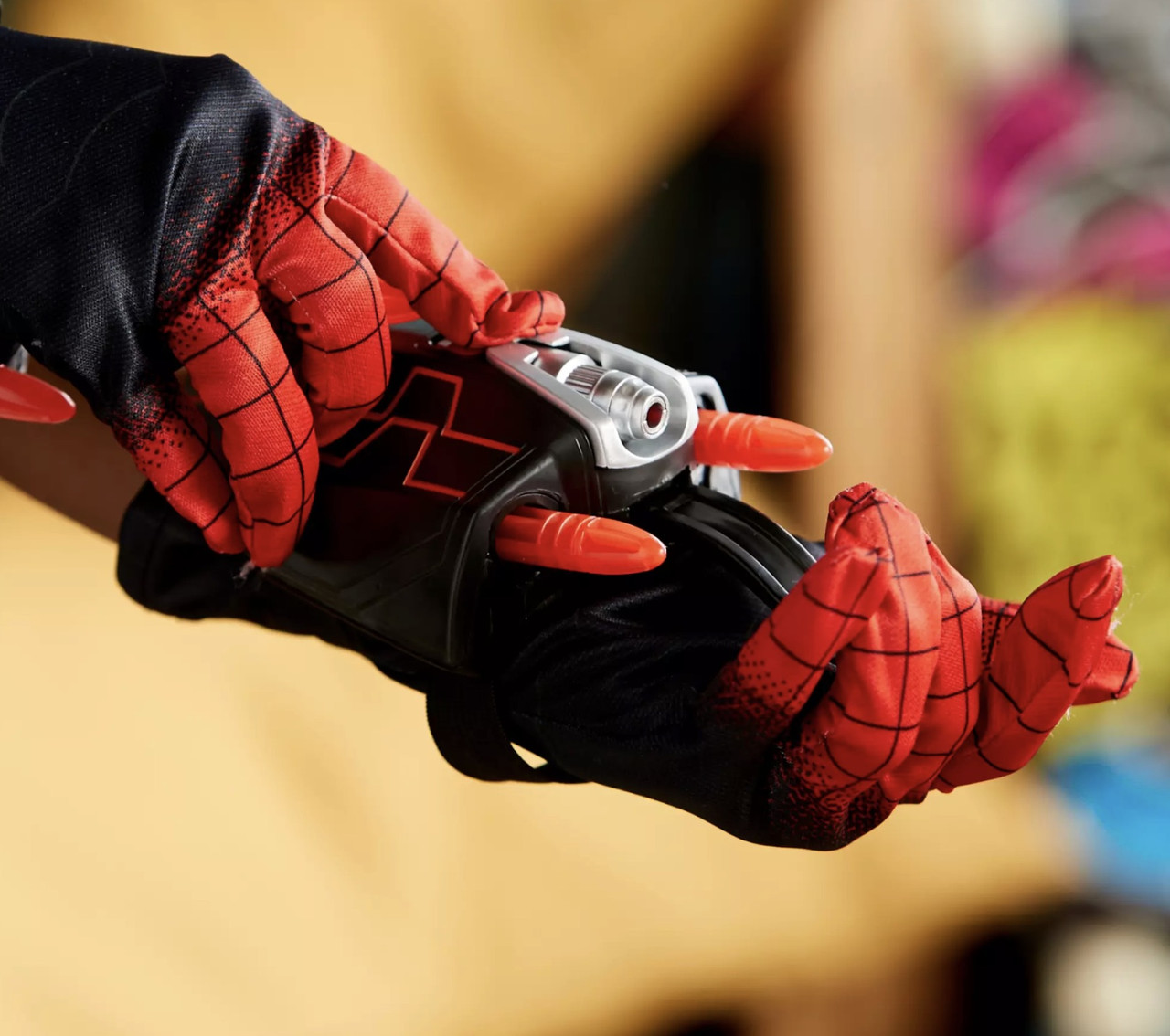 Перчатки Человек Паук Майлз Моралес с Веб Шутером и Лазерным Прицелом ...