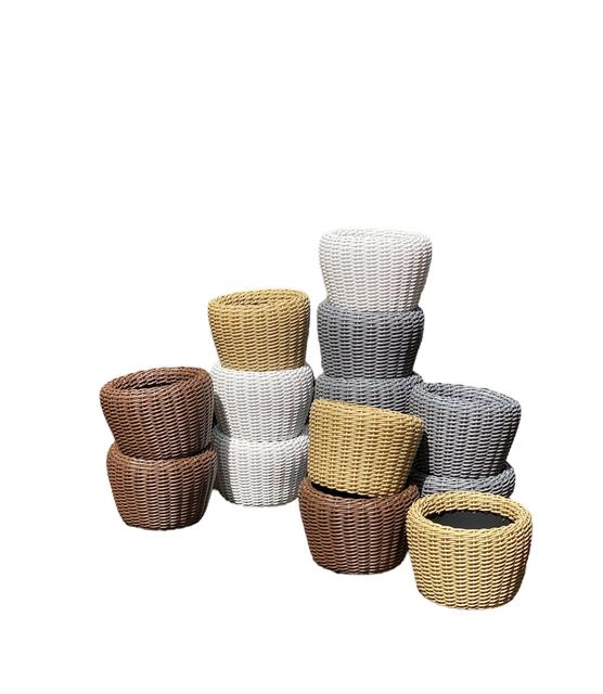 Плетені корзини з ротанга в Хусті від компанії Інтернет магазин виробів з лози Золота лоза