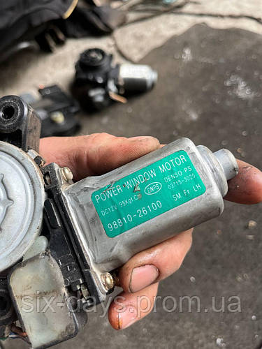Купити Мотор СТЕКЛОПОД'ЄМНІКА 98810-26100 HYUNDAI SANTA FE 9881026100 ...