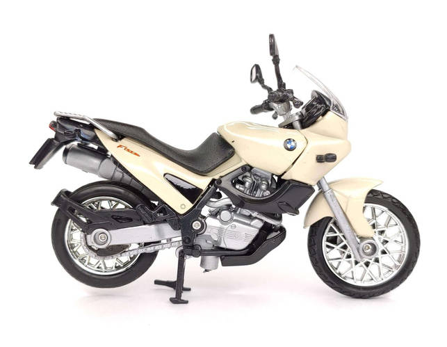 Купить Модель мотоцикла BMW F650ST 1:18 MotorMax (M4014), цена 534 ...