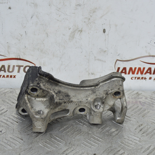 Кронштейн Двигателя 1.4 HDI Peugeot 206 207 307 Крепление Опора Лапа ...