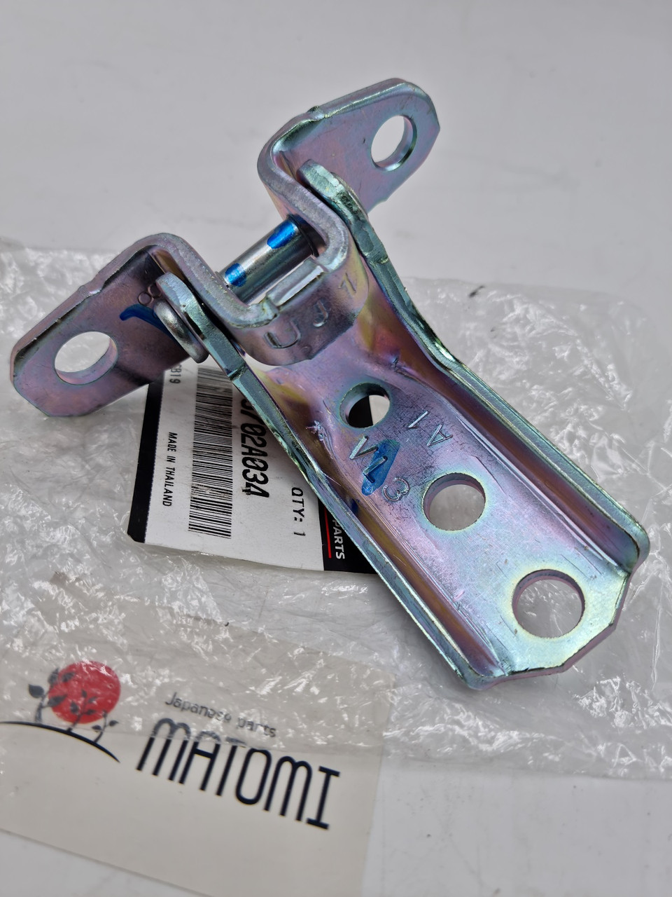 Купить Оригінальна петля двері задньої лівої нижня 5702A034., цена 1674 ...