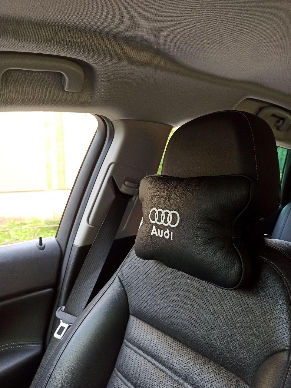 Подушка в машину с логотипом автомобиля Audi для водителя кожаный ...