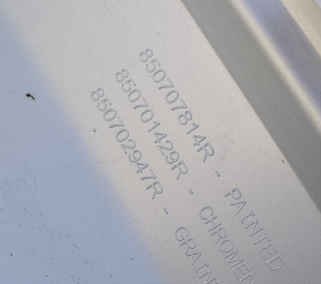 Накладка бампера заднього Renault Captur 850707814R (ID#1929231017 ...