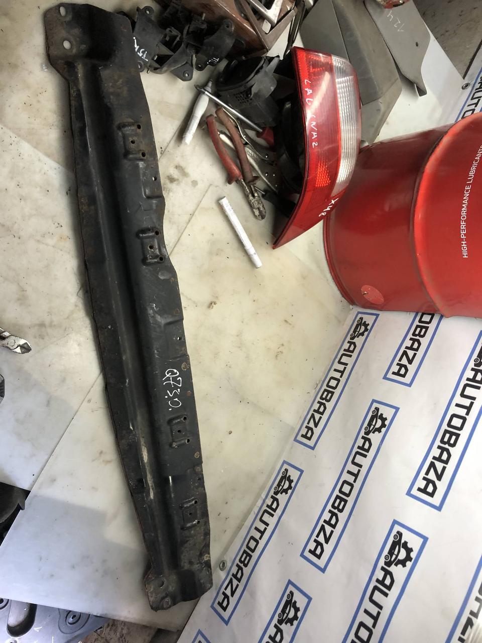 Підсилювач під радіатори балка touareg 7l0805551a (ID#1932621814), цена ...