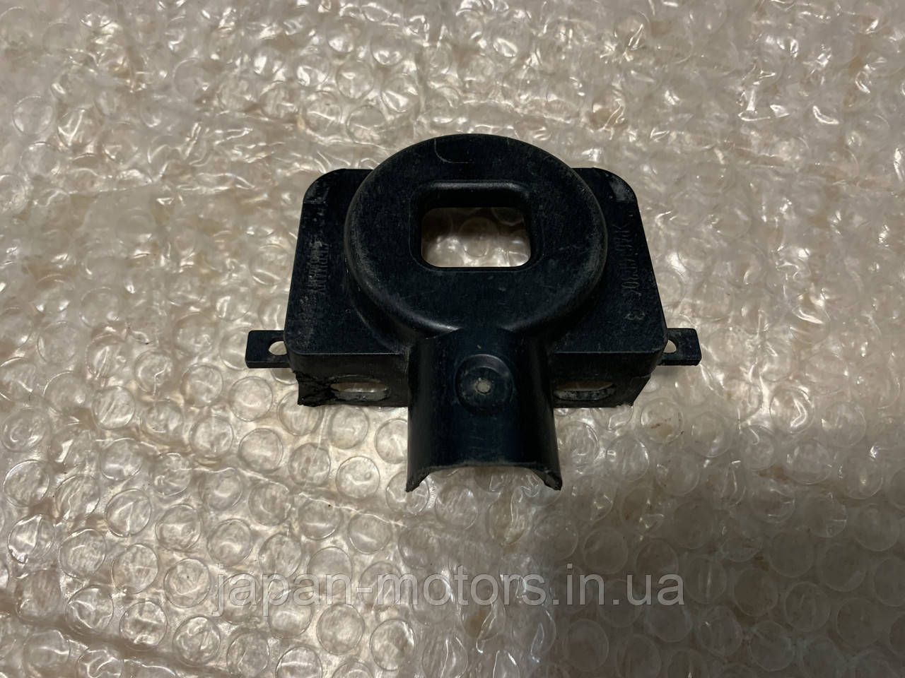 Купить Кронштейн подушки радиатора нижний Audi A6 С7 4G0805201, цена ...