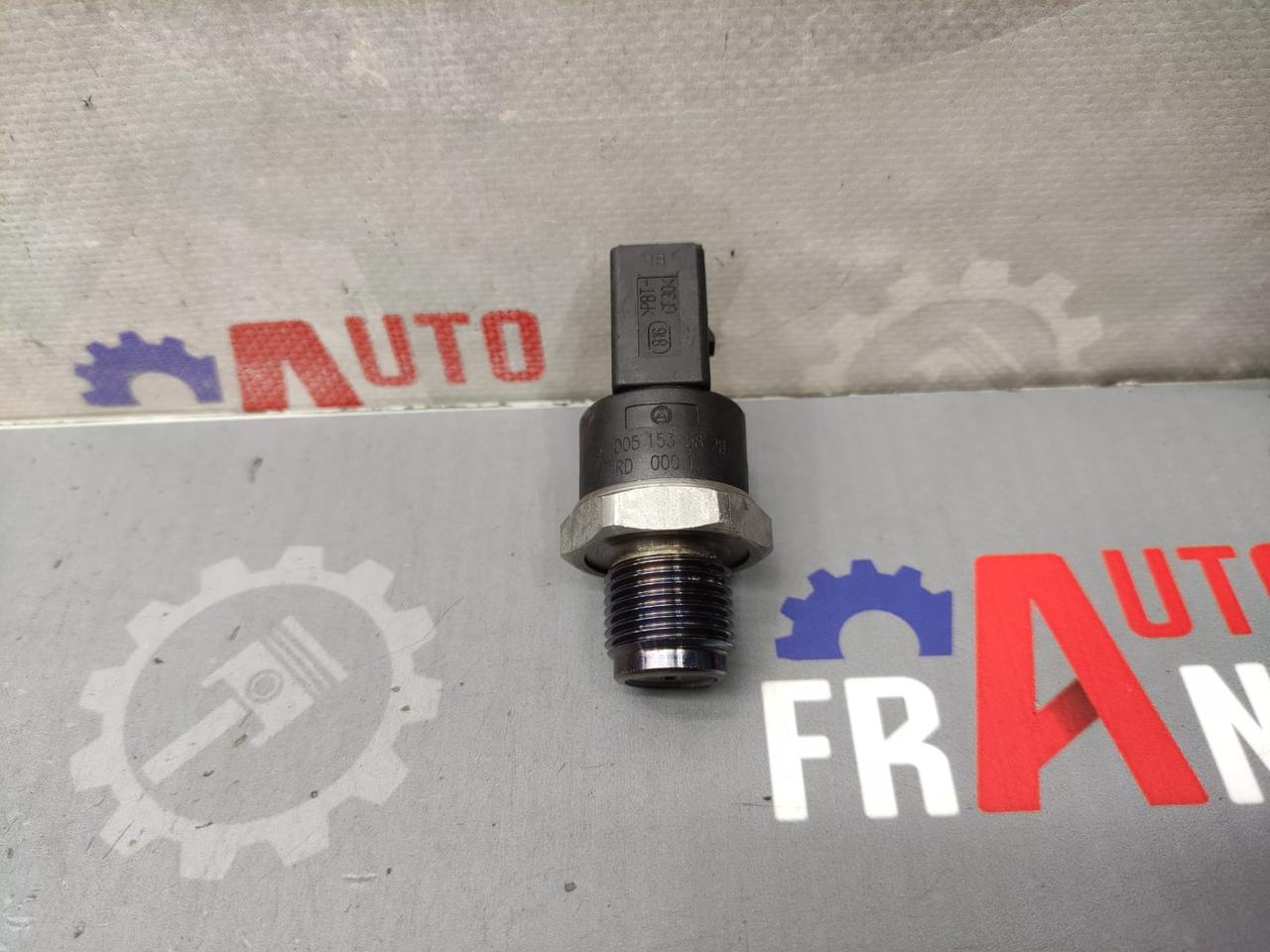 Купити Датчик тиску палива A0051535828, 0281002700 для Mercedes, ціна ...