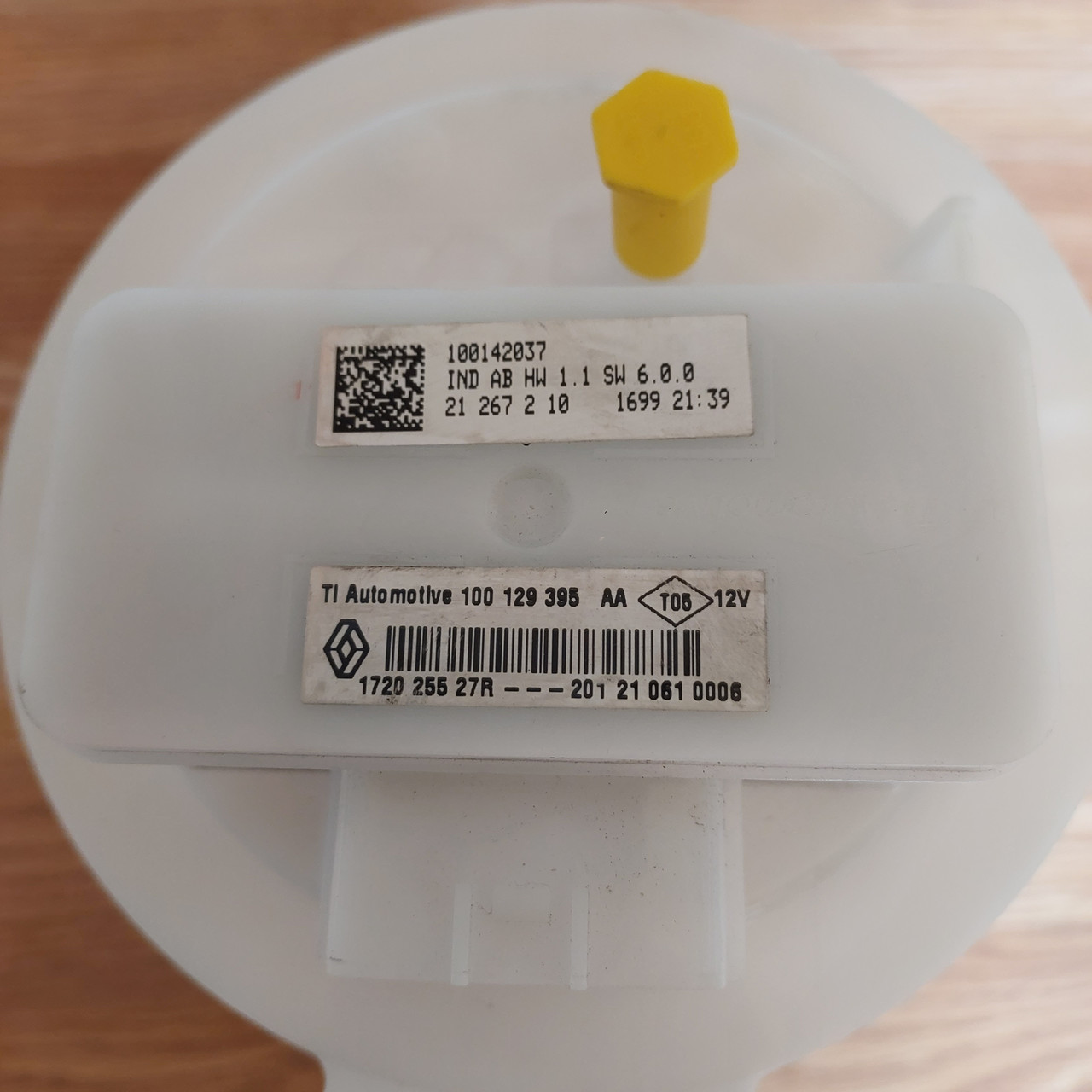 172025527r бензонасос renault megane 4 паливний насос взборі рено меган ...