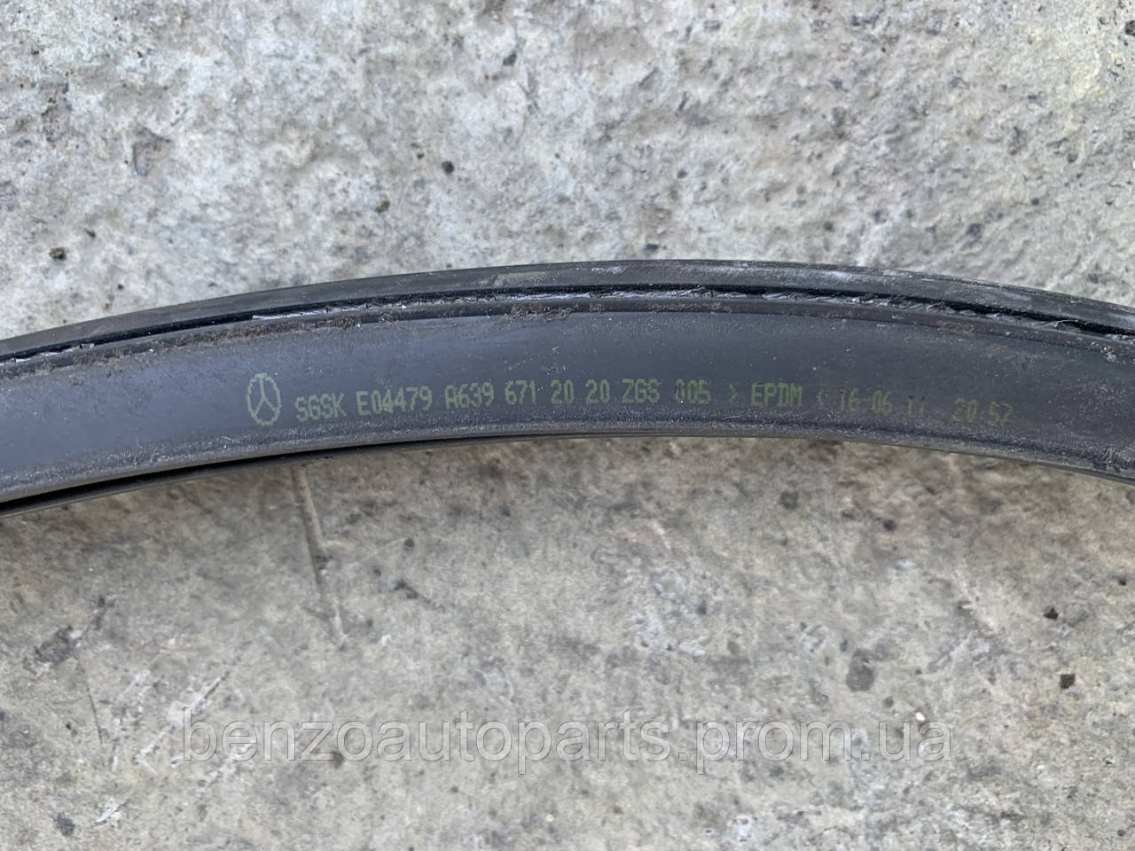 Купити Ущільнювач лобового скла Mercedes Vito/Viano W639 2003-2014 ...