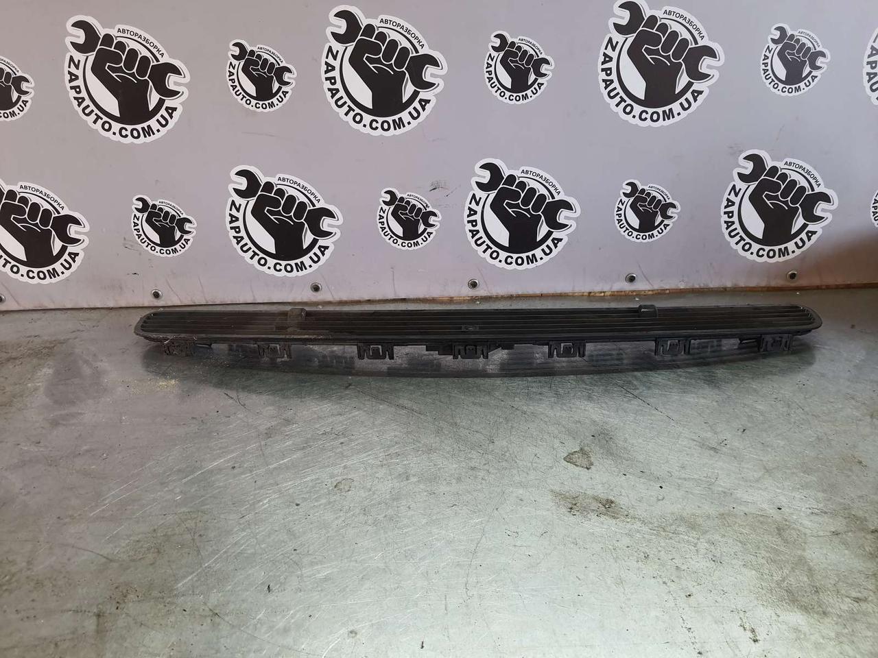 Купить Решетка капота w211 2118800005, цена 287 ₴ — Prom.ua (ID#1935962765)