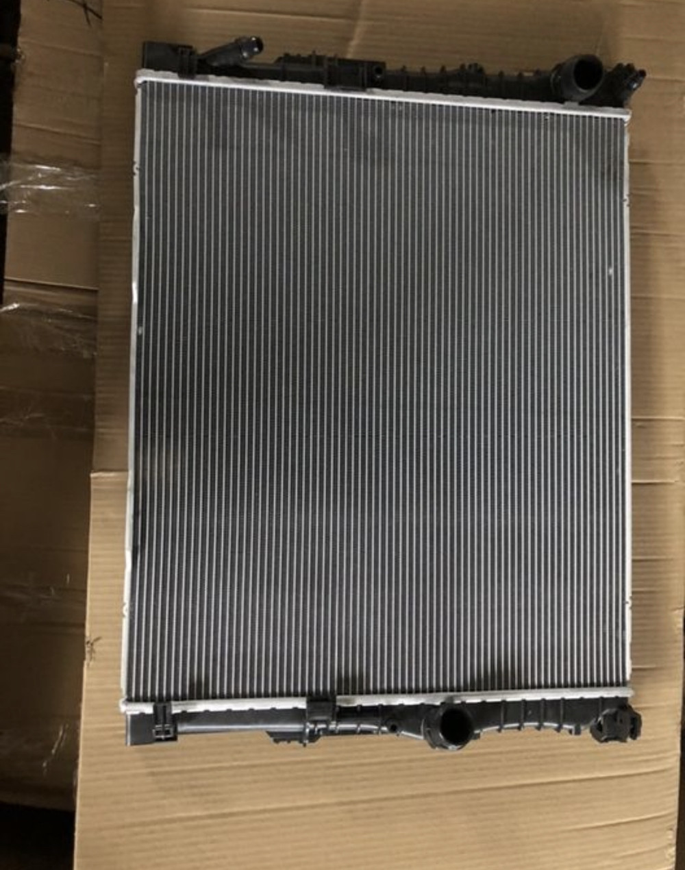 Купити Радіатор bmw G11 G12 17118650745, ціна 5700 ₴ - Prom.ua (ID ...