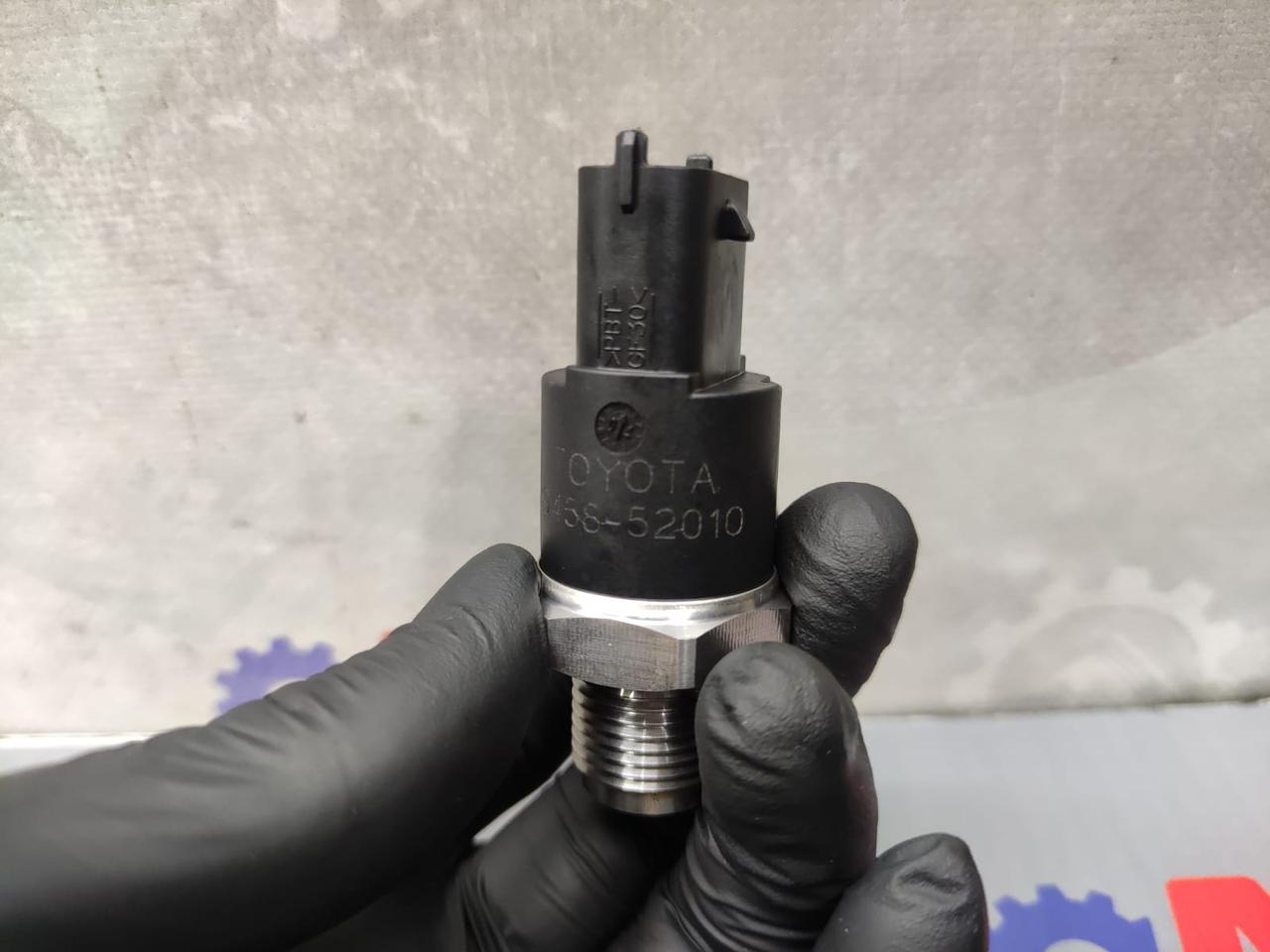 Купить Датчик давления топлива 0281002521/ 89458-52010 для Toyota Yaris ...