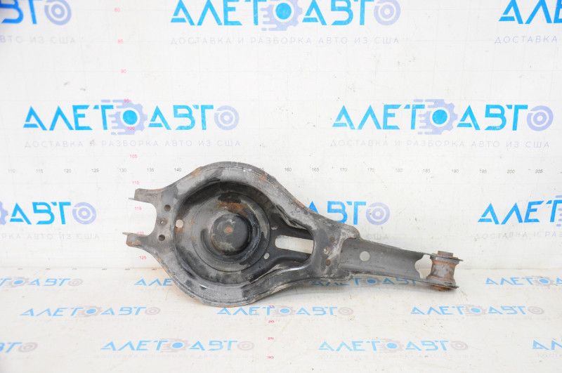 Важіль нижній під пружину задній лівий Toyota Highlander 20-25 ...