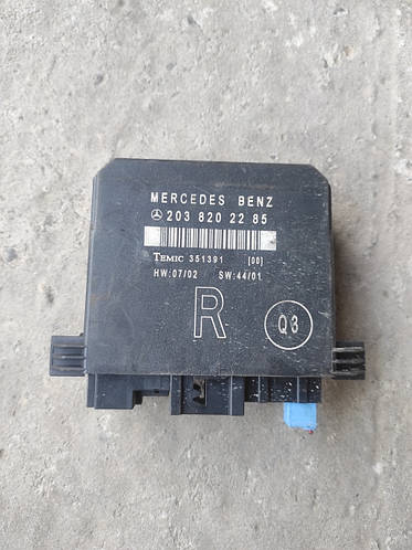 Блок управління система контроль дверей задньої правої Mercedes W203 ...