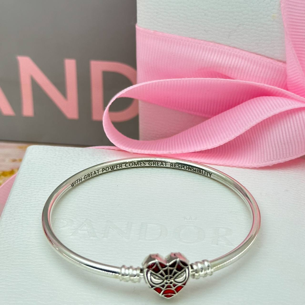 Срібний браслет Пандора Pandora "Маска людини-павука" 592324C01 (ID ...