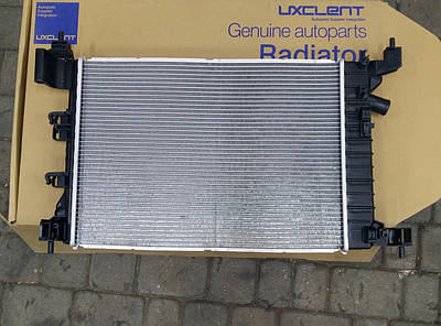 Радіатор охолодження двигуна Chevrolet Aveo T300, Sonic USA 1.4L (FPS ...