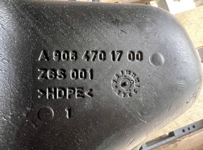 Б/У Mercedes sprinter 906 бак adblue a9064701700 оригинал (ID ...