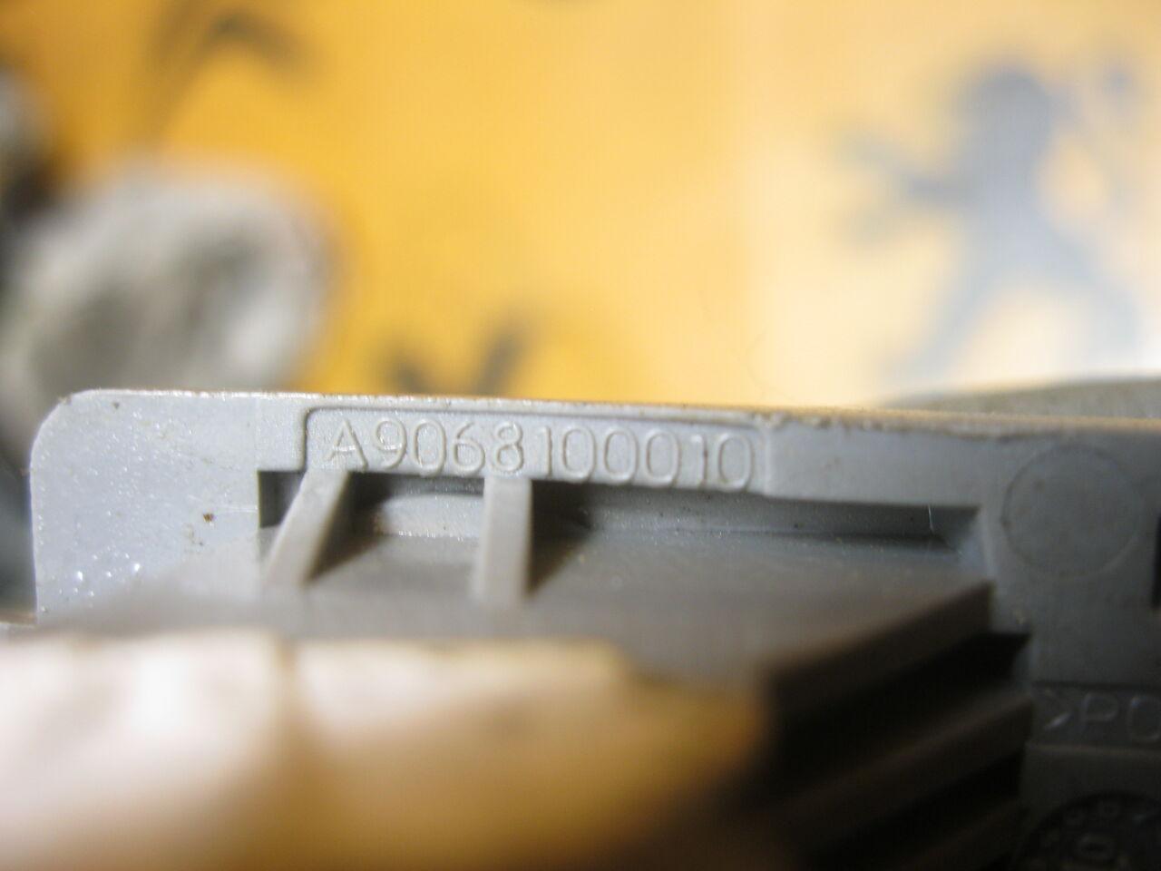 Б/У Козирок сонцезахисний лівий MERCEDES-BENZ SPRINTER W906 Volkswagen ...