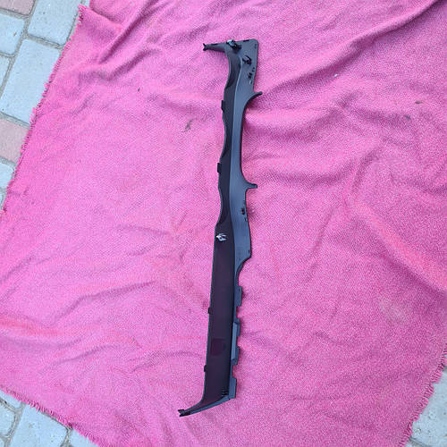 Купить Накладка панели приборов Mercedes W204 б.у. оригинал A2046890839 ...