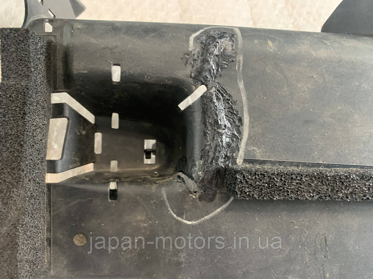 Купить Дефлектор радиатора для Mazda 3 BN 2016- B63B501C1 B63B-501C1 ...