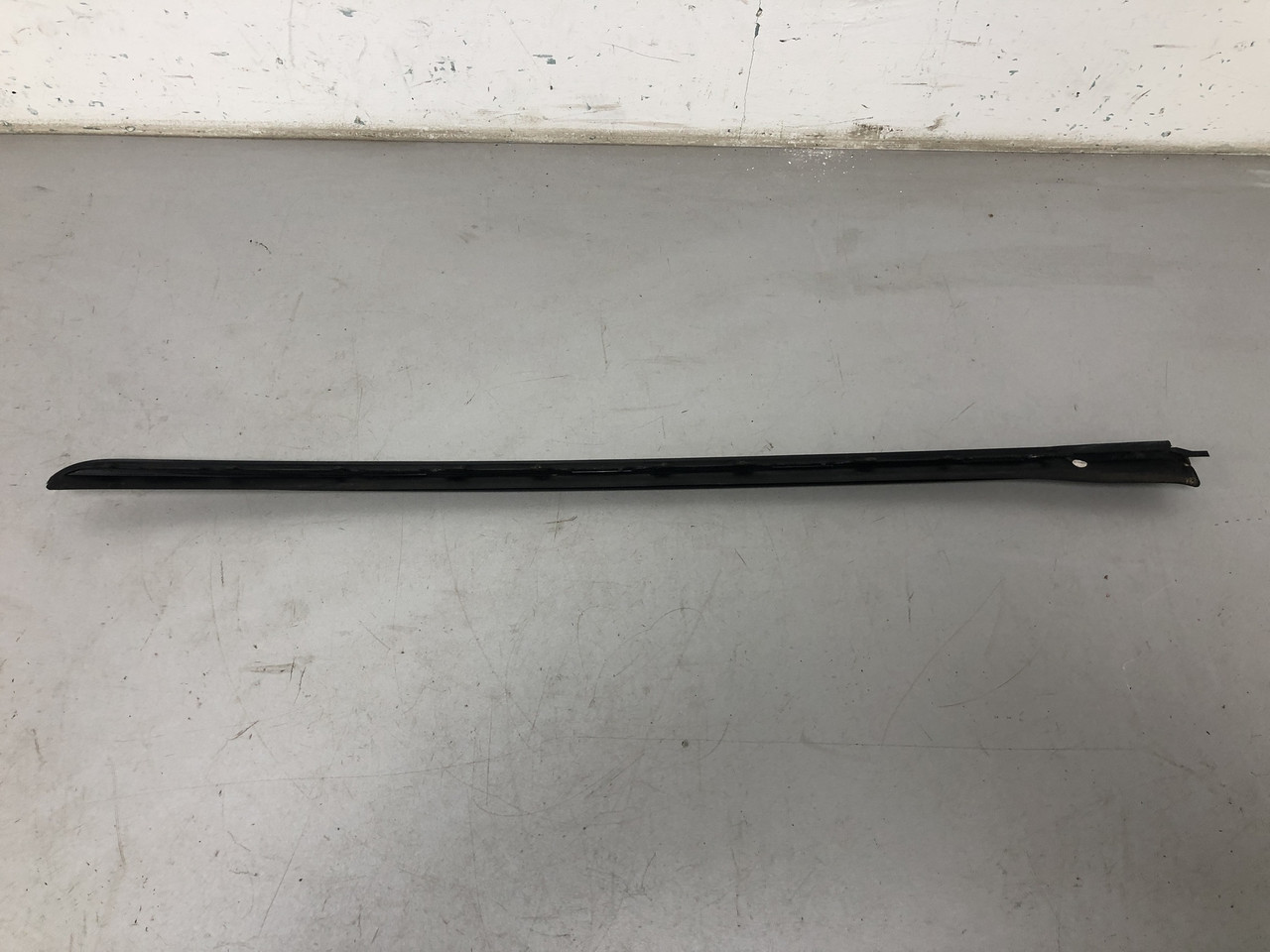 Купить Молдинг лобового скла правий BMW 3 G20 51317427874 2019-, цена ...