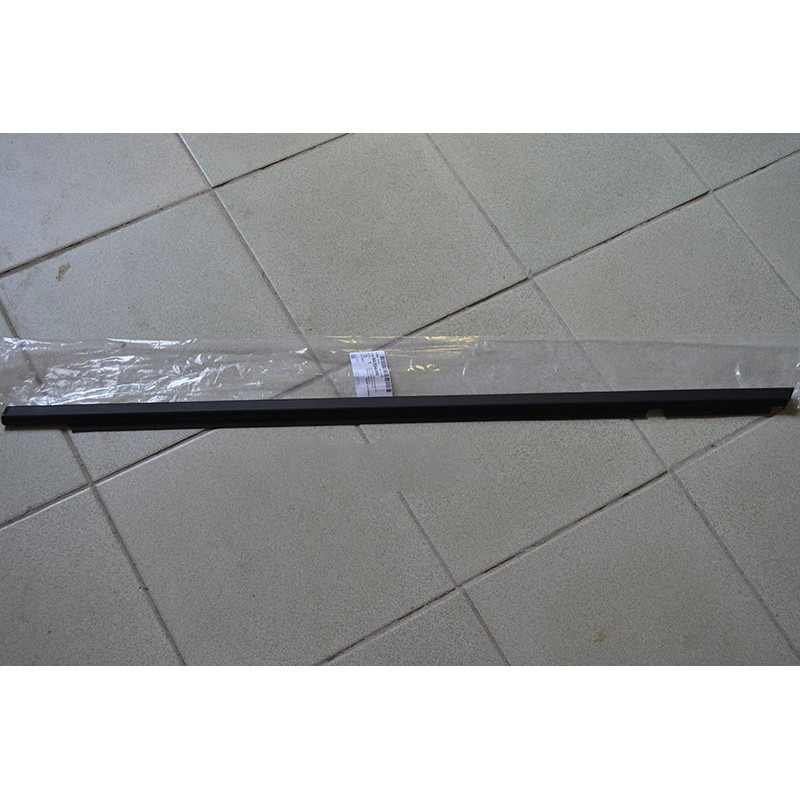 Ущільнювач (бархітка) опускного лівого скла передніх дверей Ланос GM ...