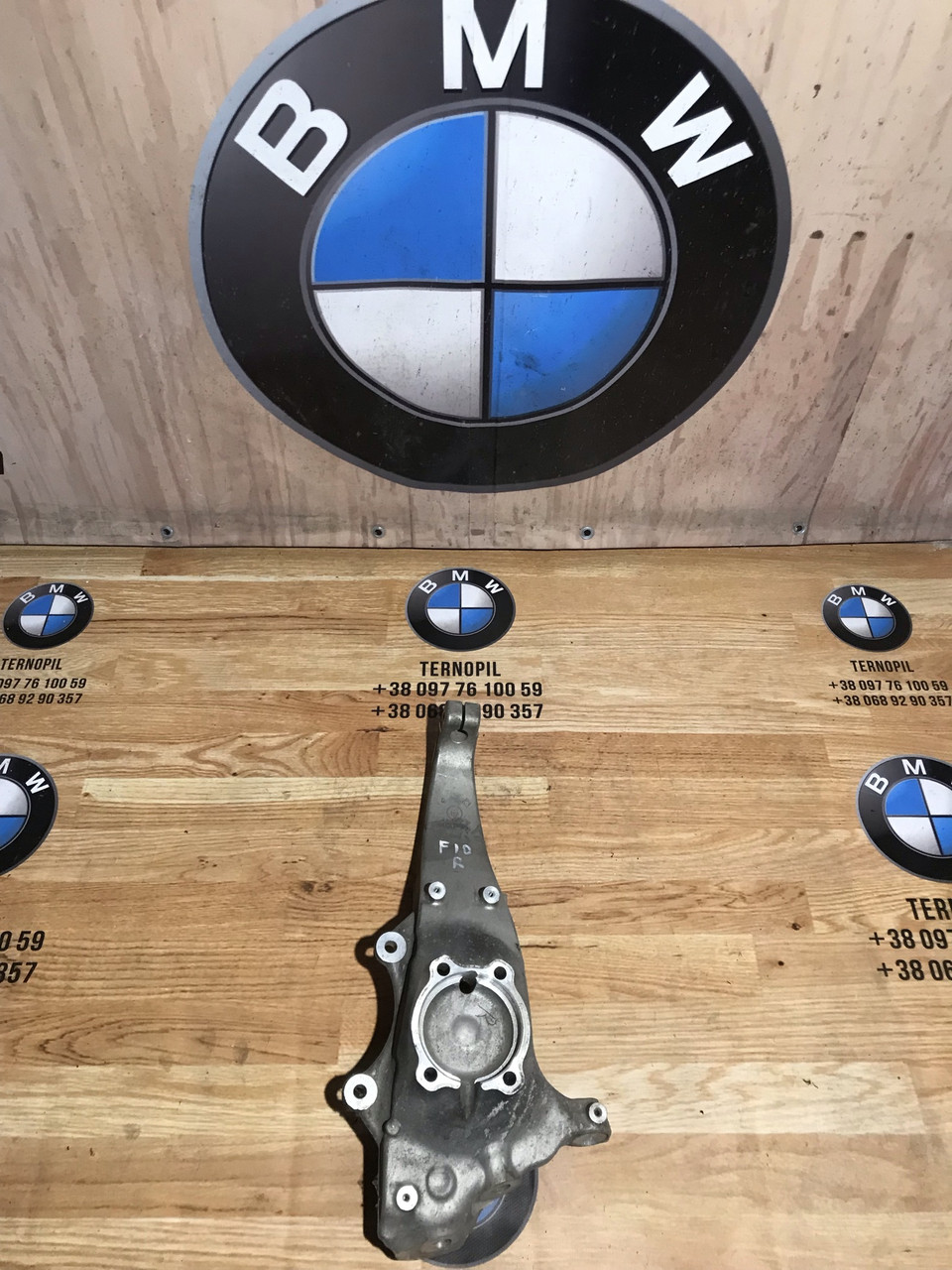 Купить Цапфа опора поворотная передняя правая бмв bmw ф F06/10/11/12/13 ...