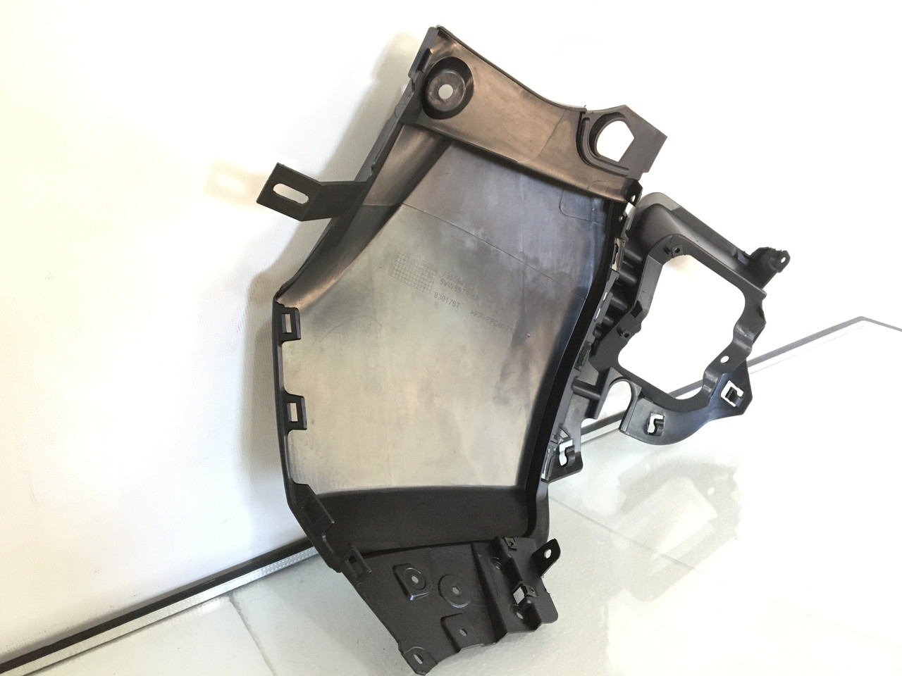 Бампер задній правий ікло Jeep Renegade 2015-2018 6SC03TZZAA (ID ...