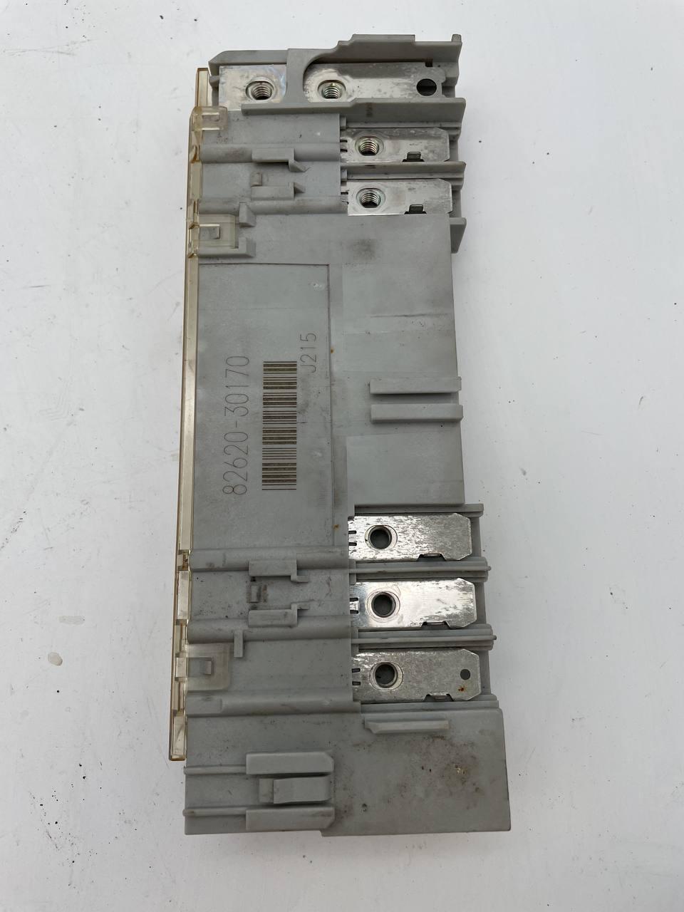 Купить 8262030170 82620-30170 Вставка блока предохранителей Lexus is ...