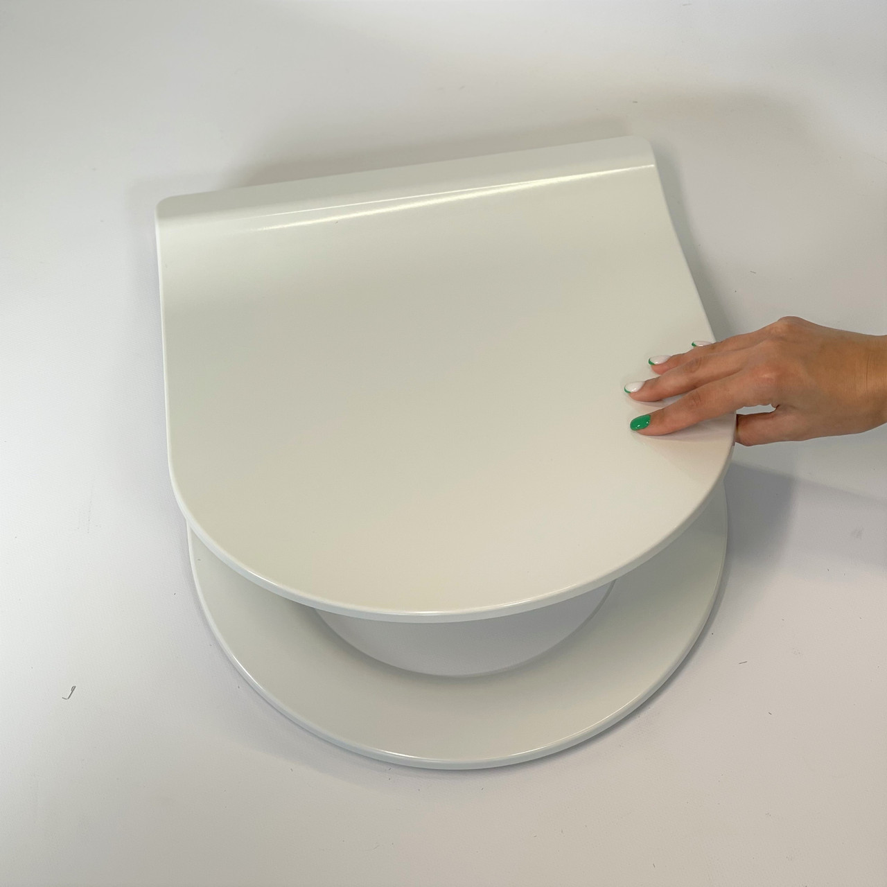 Сиденье для унитаза из дюропласта с крышкой с микролифтом Solid 0421 ...