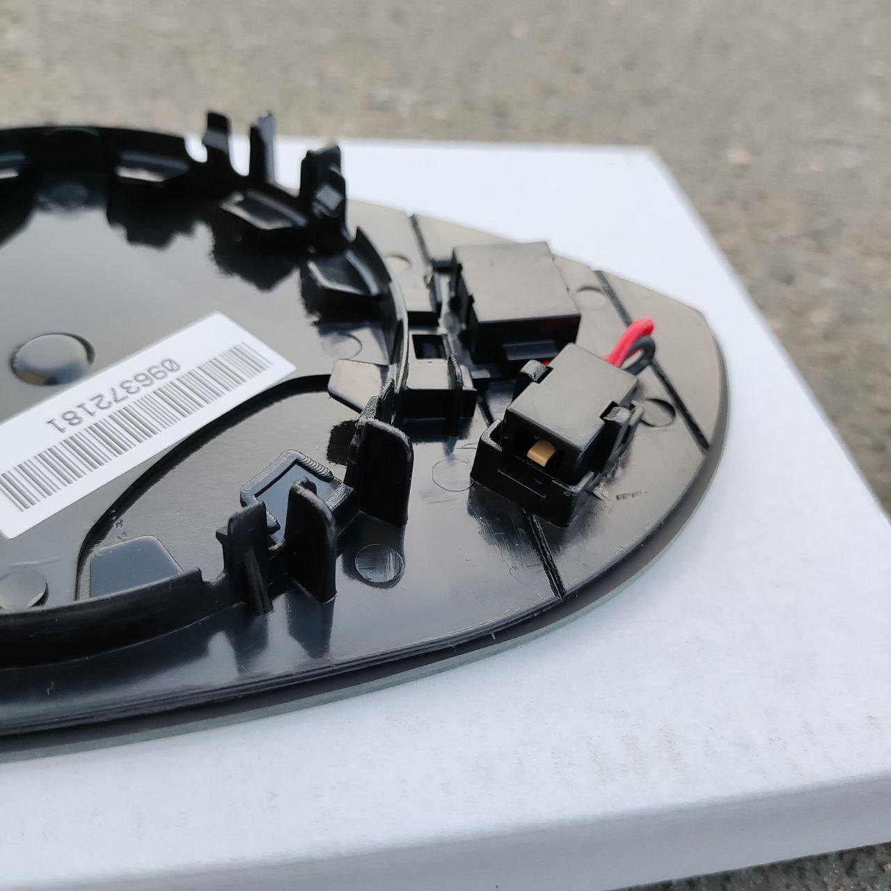 VW Golf 7 (Фольксваген Гольф 7) скло дзеркала (вкладиш, дзеркальний ...