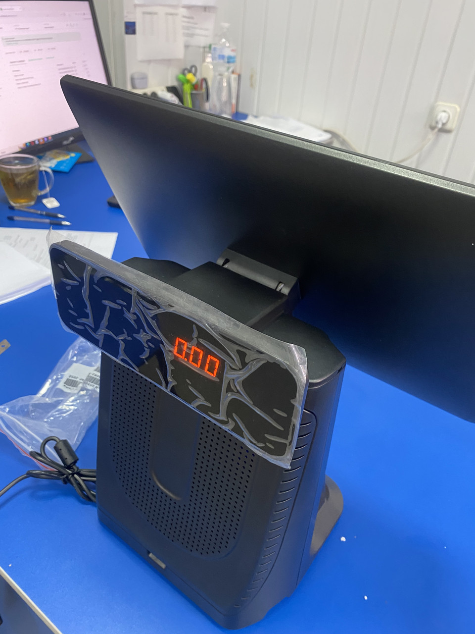 Сенсорный POS терминал 15,6 ( OC Windows)+встроенный чековый принтер ...