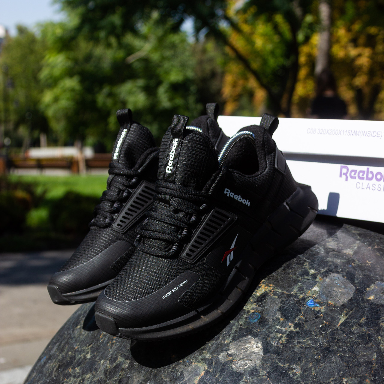 Купить ТЕРМО Кроссовки Reebok Zig Kinetica черные, цена 2472 ₴ — Prom ...