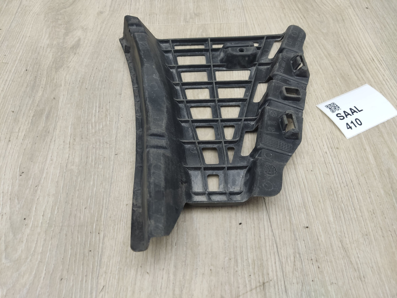 Купить Кронштейн кріплення направляюча переднього бампера лівий VW ...