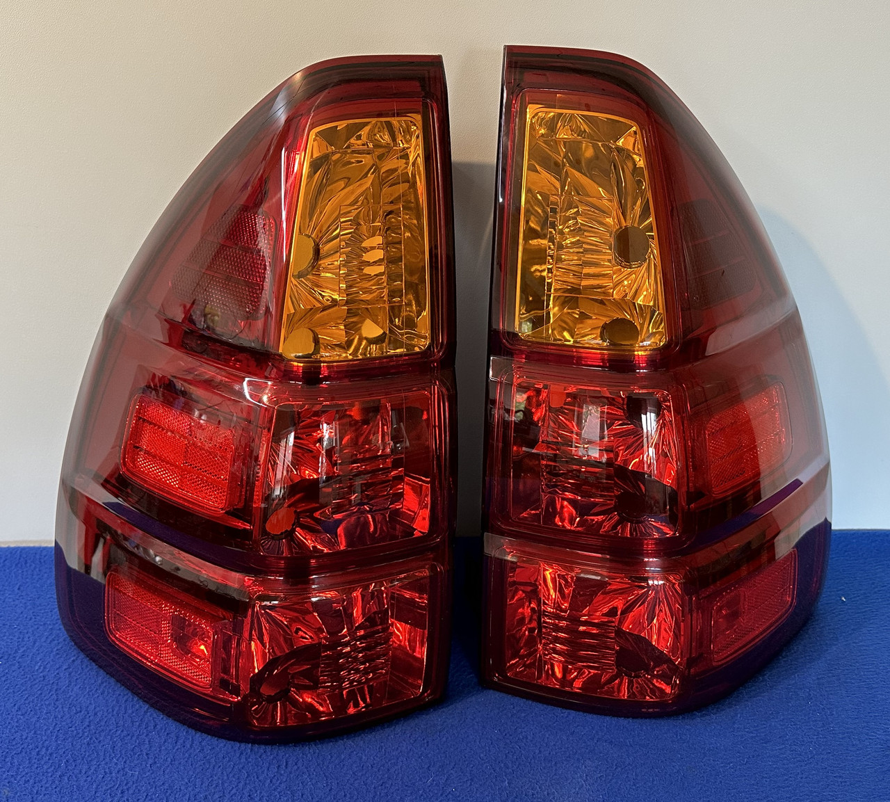 Оригинальные задние фонари lexus gx 470 (ID#1966940003), цена: 8500 ...