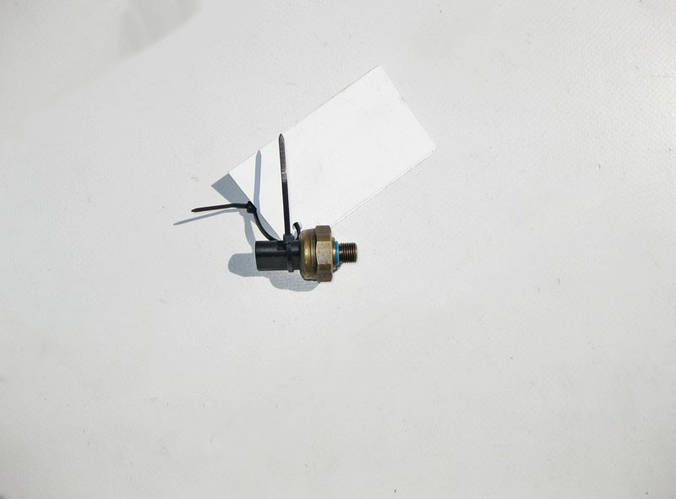 Mercedes-Benz A0009050603 Датчик тиску палива для дизельних двигунів ...