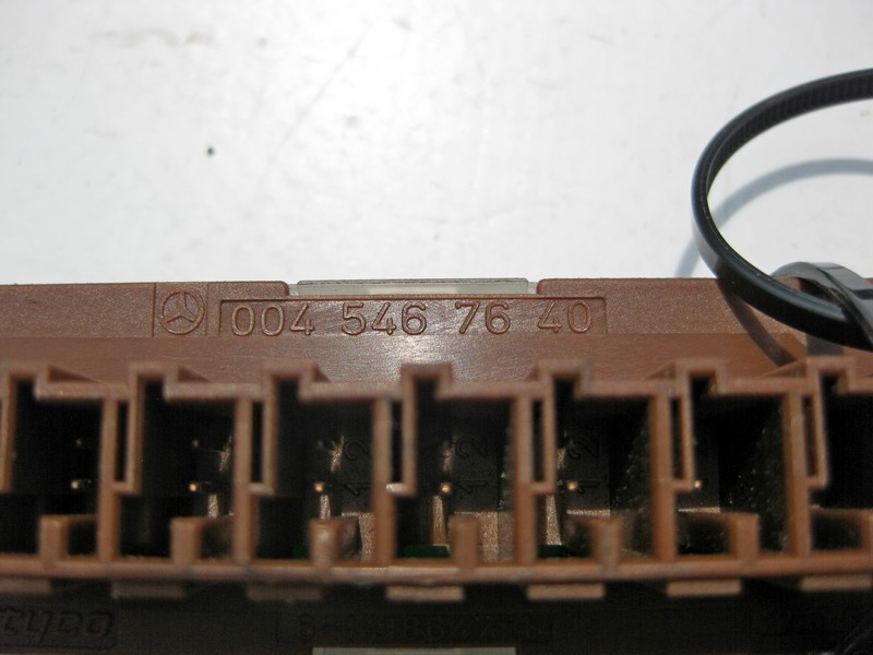 Купити Mercedes-Benz A0045467640 Розподільник потенціалів CAN C-Class ...