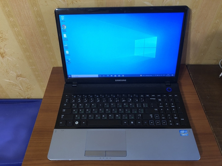 Ноутбук Samsung NP300,core I3,батарея 3 Часа,хорошее Состояние — в ...