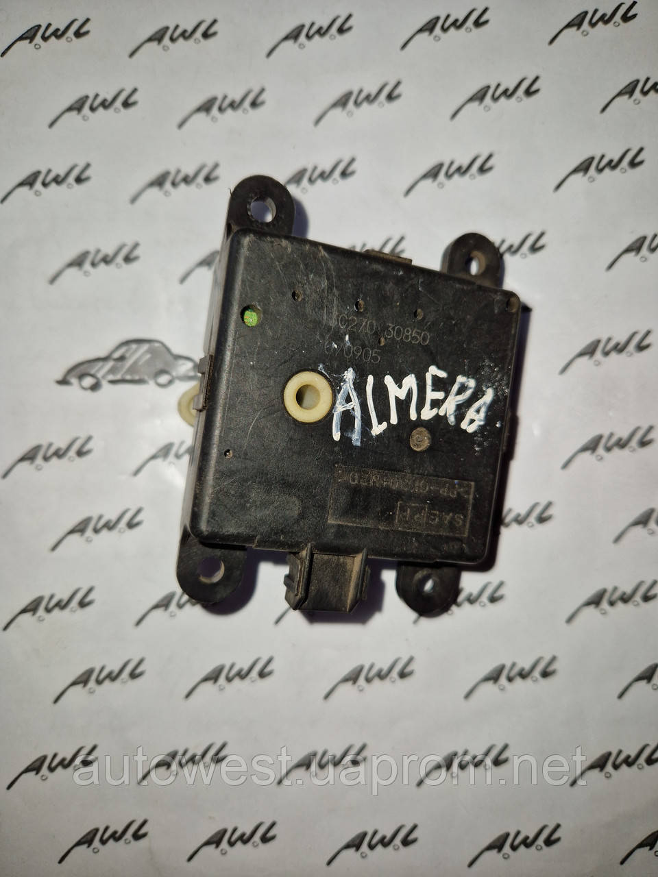 Моторчик заслонки печки Nissan Almera Classic B10 3C270-30850 (ID ...