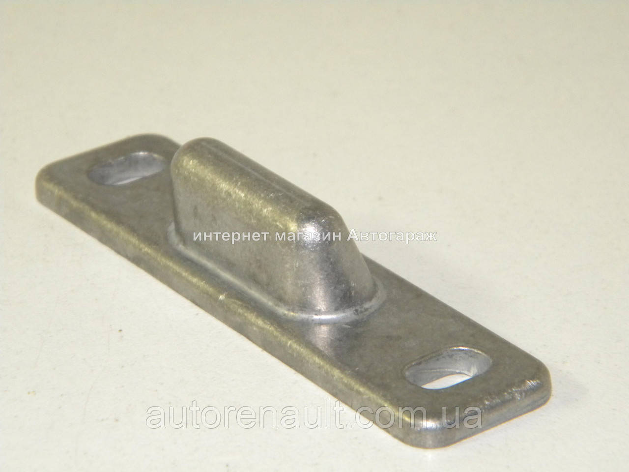 Купить Железная направляющая боковой сдвижной двери на Мерседес ...