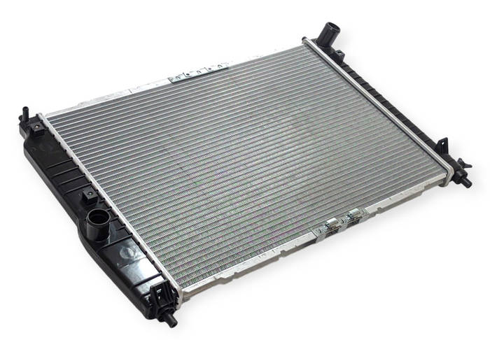 Радиатор охлаждения Шевроле Авео 1.5, 1.6 (МКПП) (H=415; L=600) Паяный ...